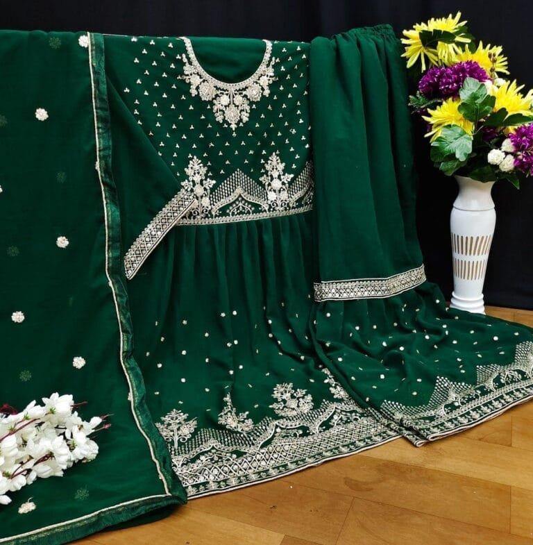 Design Of Pakistani Suits - Pakistani Suits Online - SareesWala.com