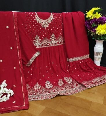 Designs Of Pakistani Suits - Pakistani Suits Online - SareesWala.com