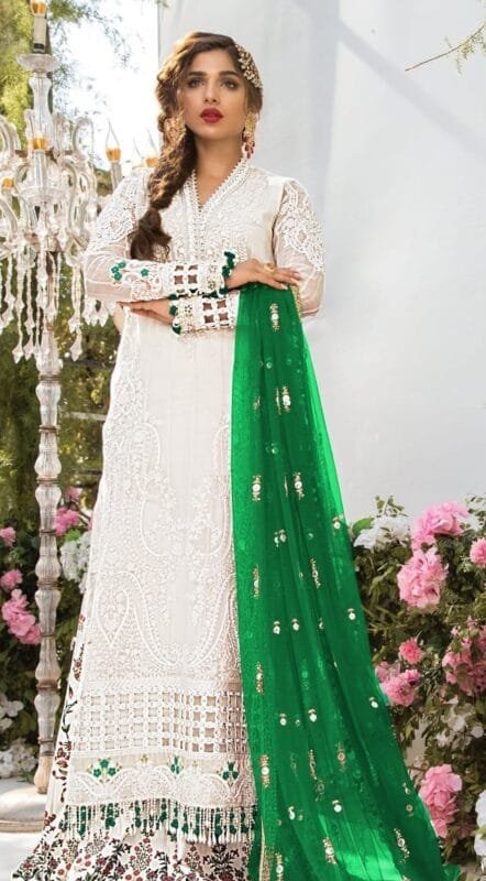 New Pakistani Dress Style - Pakistani Suits - SareesWala.com